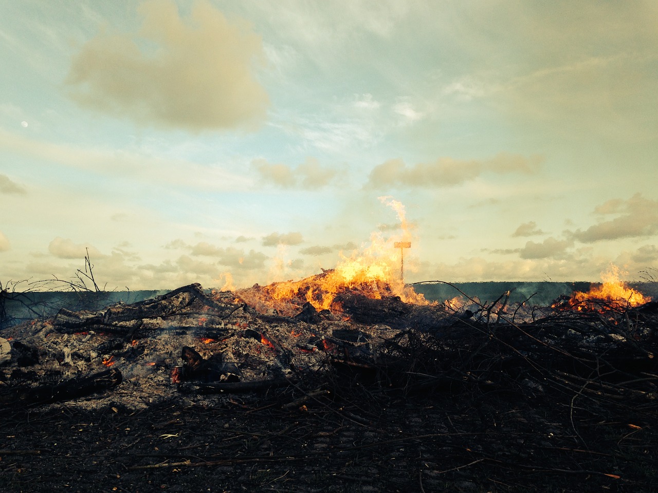 Toxic Burn Pits & Cancer | Dangerous Burn Practices & Cancer